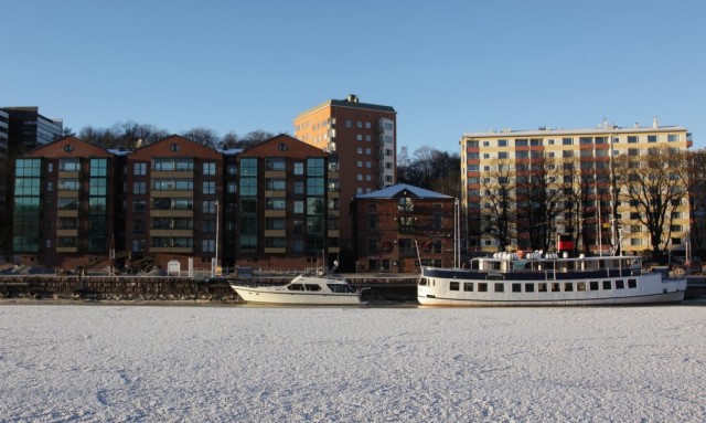 Zdjęcia: Rzeka Aurajoki, Turku, Za rzeką, FINLANDIA