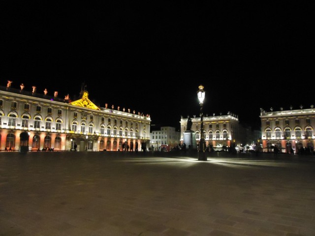 Zdjęcia: Nancy, Lotaryngia, Place Stanislas nocą, FRANCJA