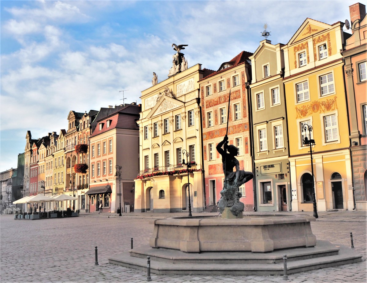 Zdjęcia: Poznań, Stary Rynek, Wielkopolska, w jesiennym słońcu..., POLSKA