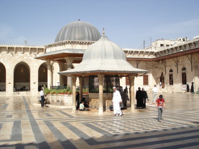 Zdjęcia: Aleppo/Halab, Stare Miasto, Aleppo, Dziedziniec meczetu ...